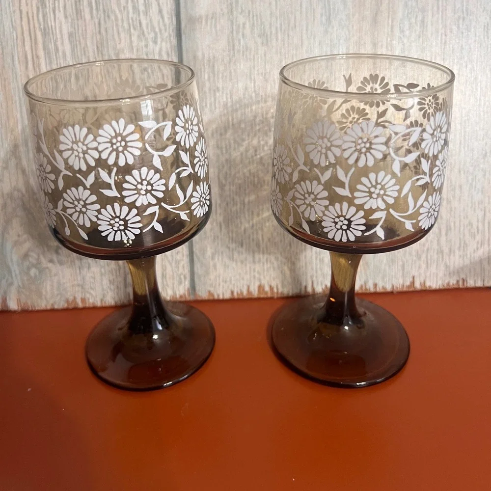 Libby's | Dining | Vintage Libbys Amber Glass Daisy Goblets Floral ...